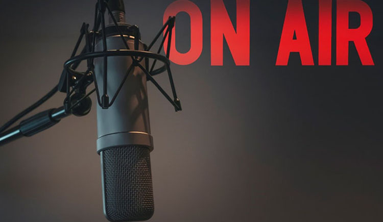 HMS Lends Expertise to Spanish-Language Health Podcast | Harvard ...